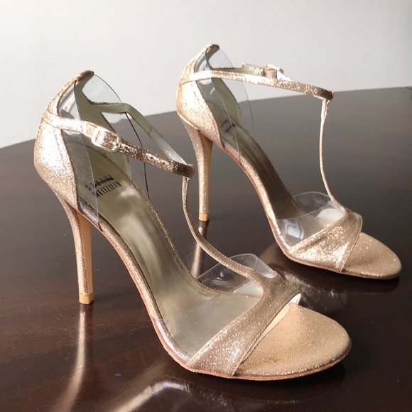 Stuart Weitzman | Shoes | Textured Gold Stuart Weitzman 75m Tstrap ...